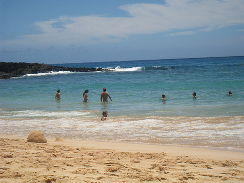 The Perfect Wave of Oahu’s Legendary North Shore Beaches | BeachHouse ...